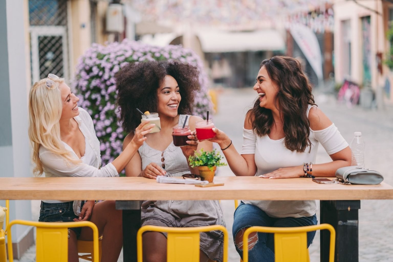 8 habits of people who always have money — Myriad Of Dreams